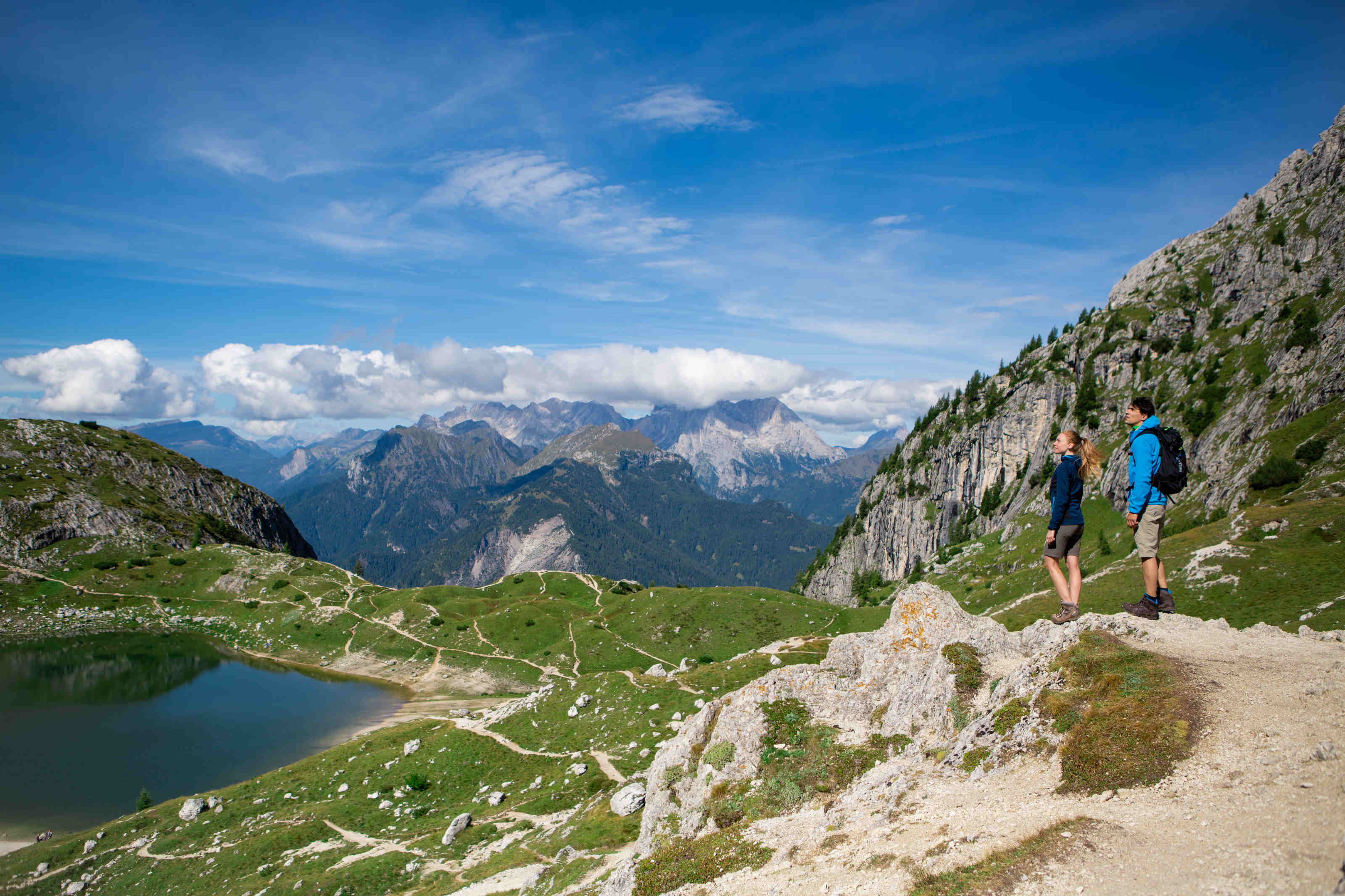 IL LAGO COLDAI - Alleghe Funivie